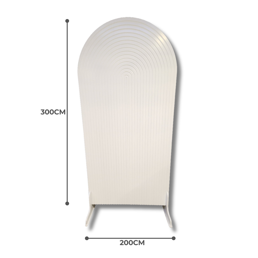 Oval Engraved Backdrop – beuniqueleb